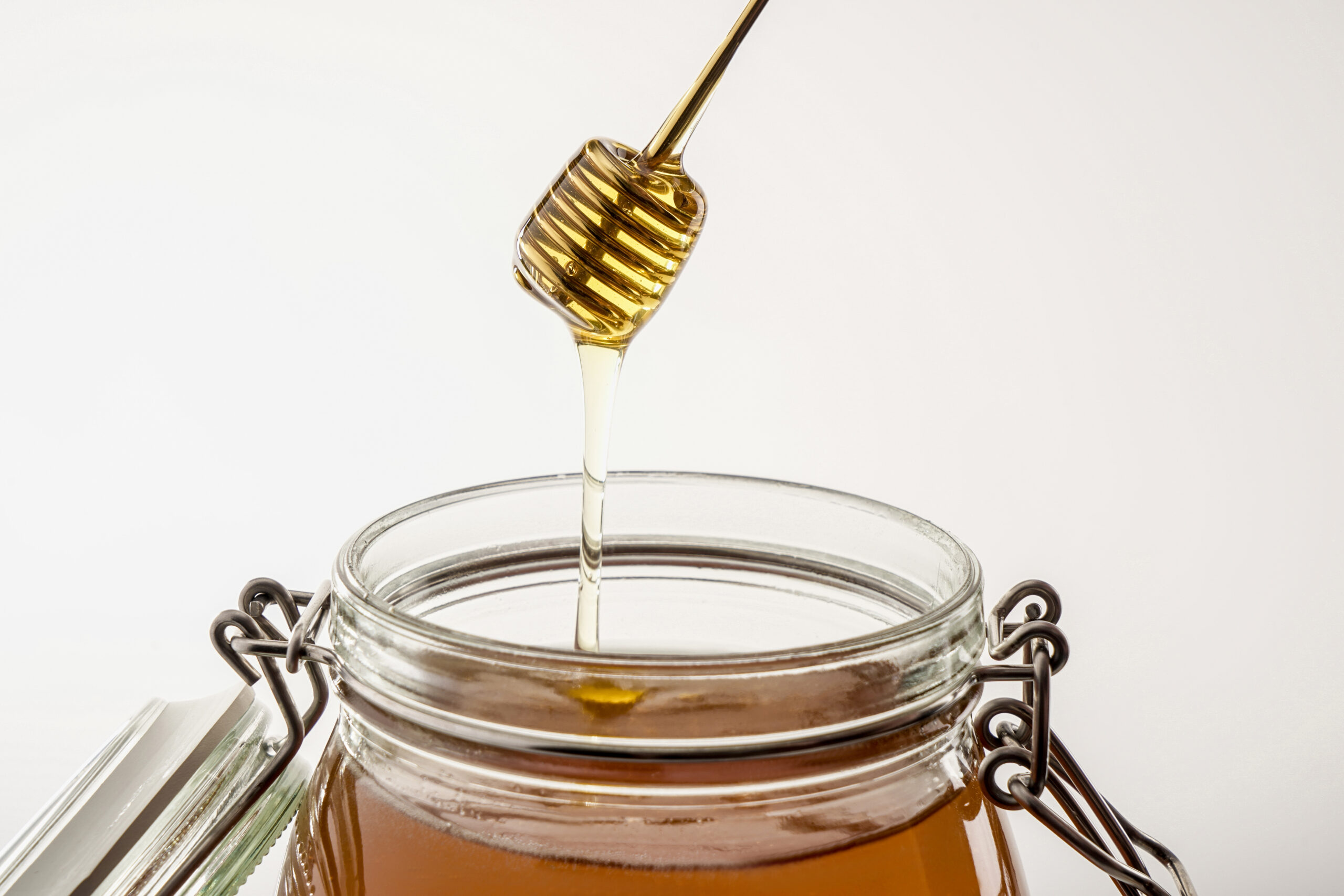 Miere polifloră nepasteurizată maturată naturală Cumpara miere naturala